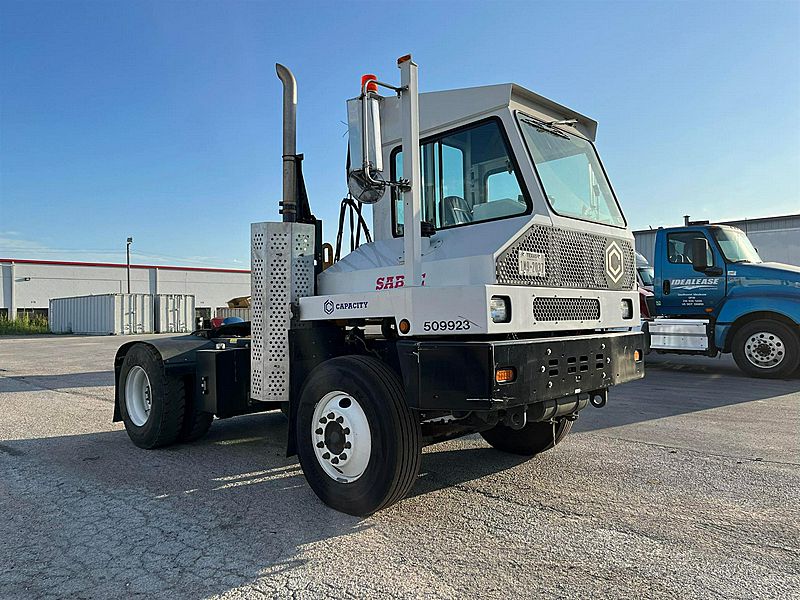 2019 Capacity Sabre (For Sale) | Yard Spotter | #U9602