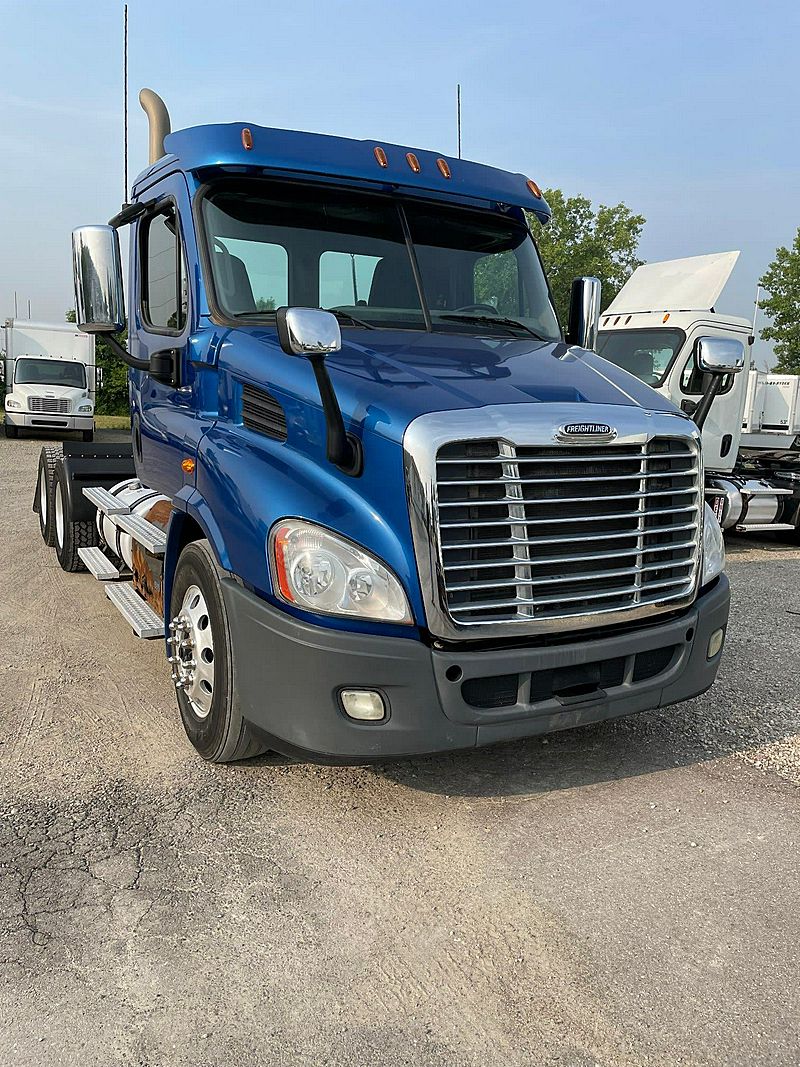 2017 Freightliner CASCADIA 113 (For Sale) | Day Cab | #664307