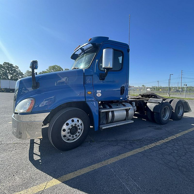 2017 Freightliner CASCADIA 125 For Sale | Day Cab | #665699