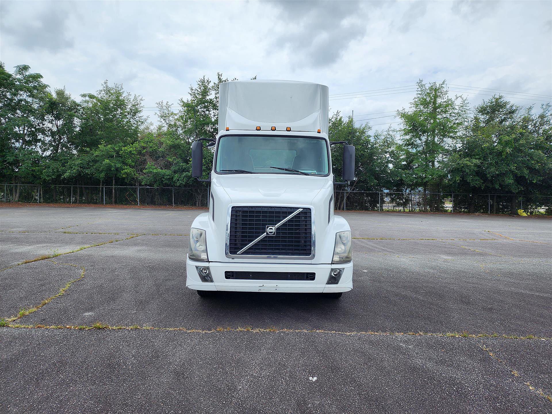 2017 Volvo VNL For Sale | Day Cab | #673976