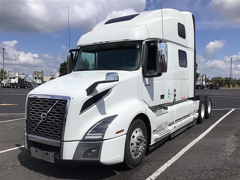 2020 Volvo VNL 860 For Sale | 77" Sleeper | #260053