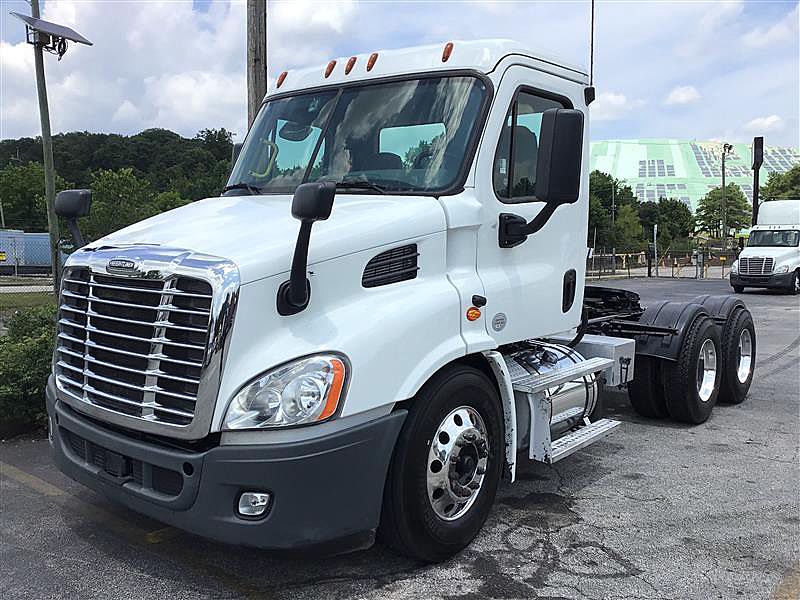 2018 Freightliner CASCADIA For Sale | NON Sleeper | #260061