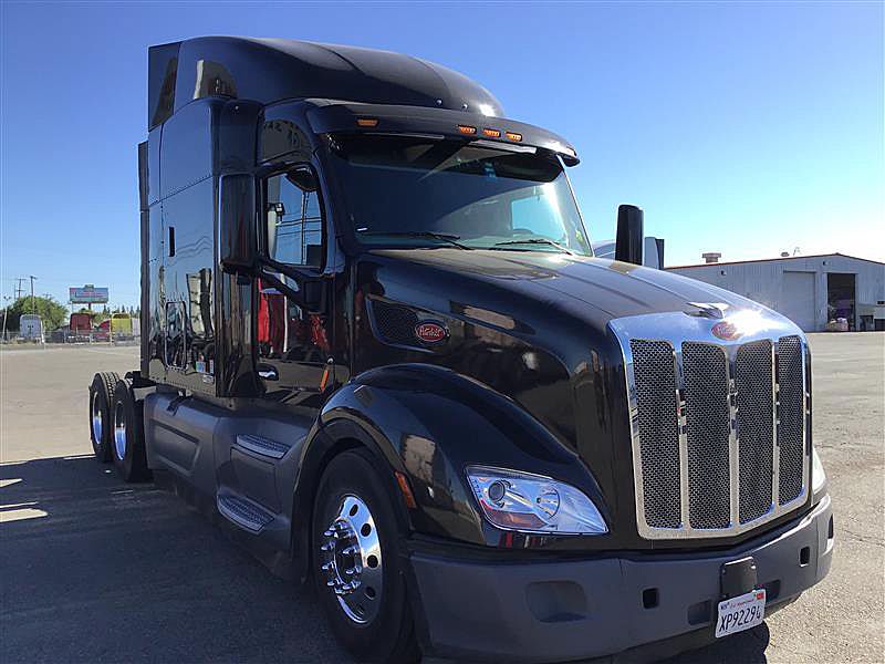 2018 Peterbilt 579 (For Sale) | 72" Sleeper | #260133