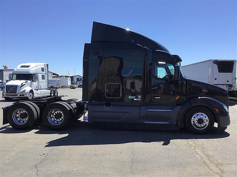 2018 Peterbilt 579 (For Sale) | 72" Sleeper | #260133