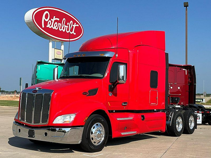2019 Peterbilt 579 For Sale | 72" Sleeper | #D605639