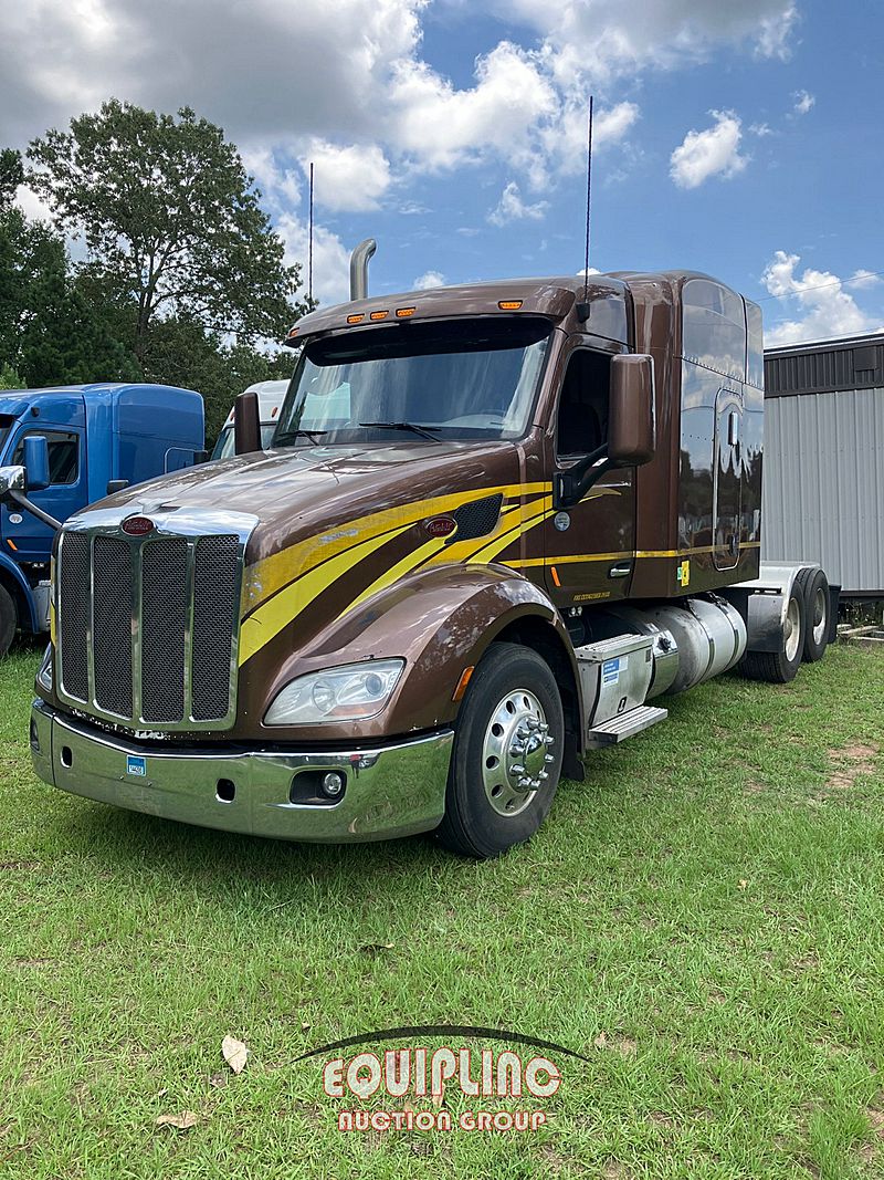 2016 Peterbilt 579 (For Sale) | Sleeper Truck | #CEHGD288403