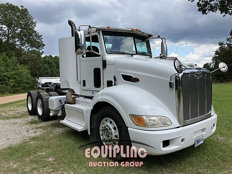 2014 Peterbilt 384 For Sale | Day Cab | #CEHED224419