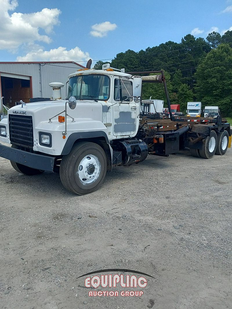 2002 Mack RD688S (For Sale) | Roll-Off | #CEH2M061970