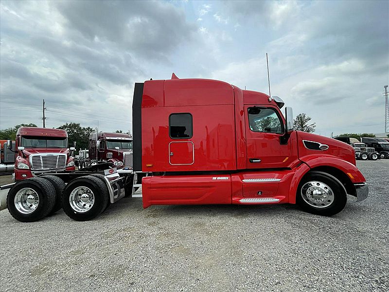 2017 Peterbilt 579 (For Sale) | Raised Roof Sleeper | #32424