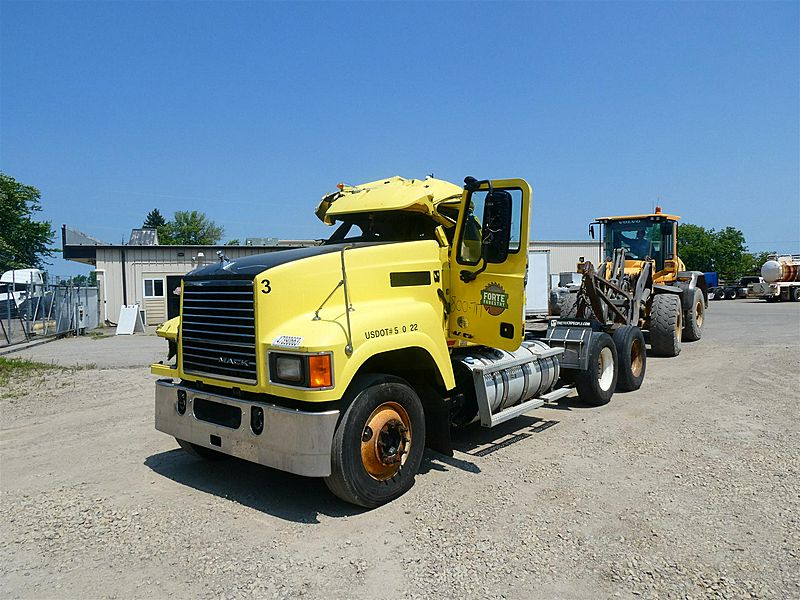 2016 Mack Pinnacle CHU613 For Sale | Day Cab | #10200