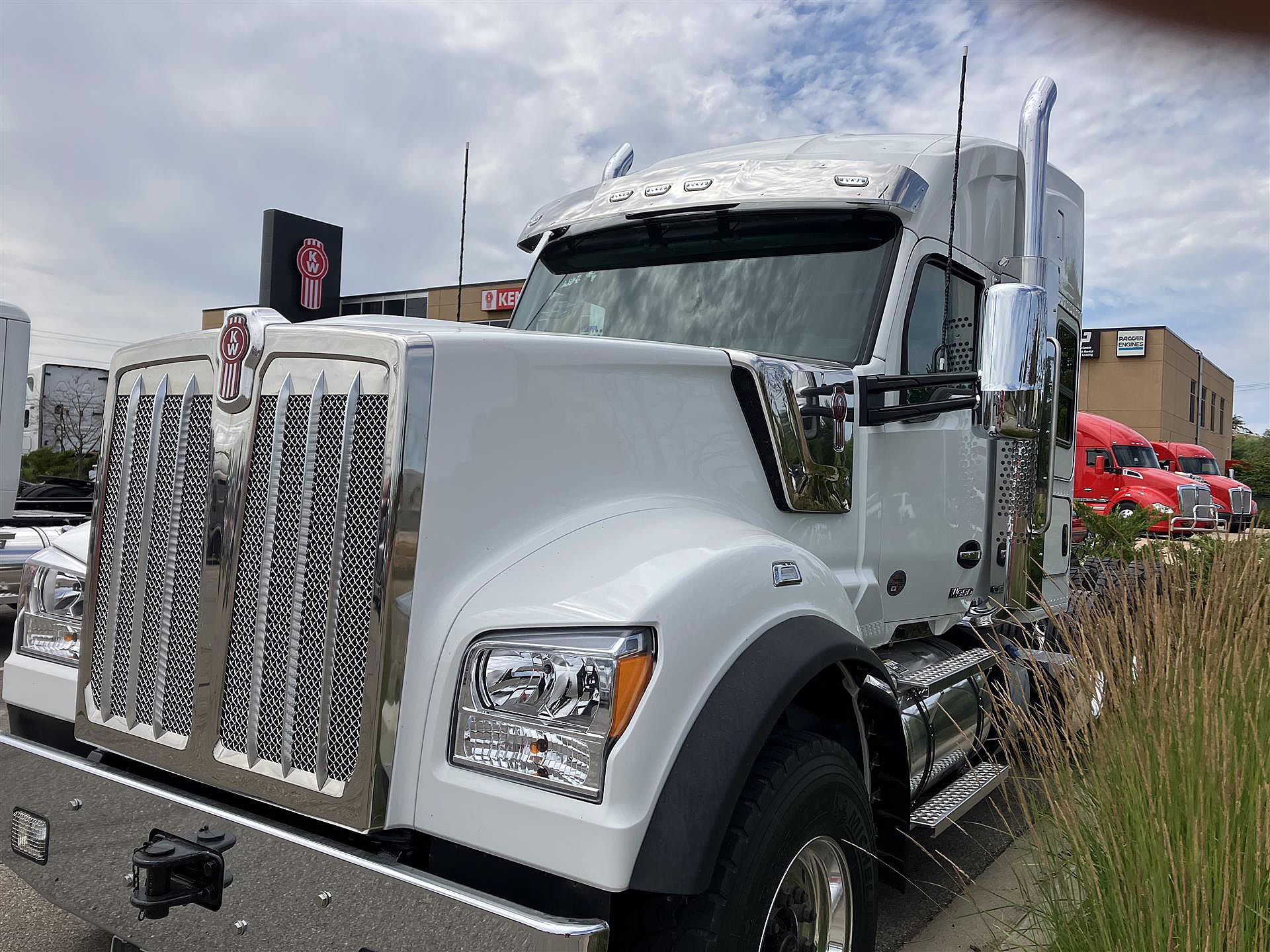 2024 Kenworth W990 For Sale | 52" Sleeper | #RJ349269