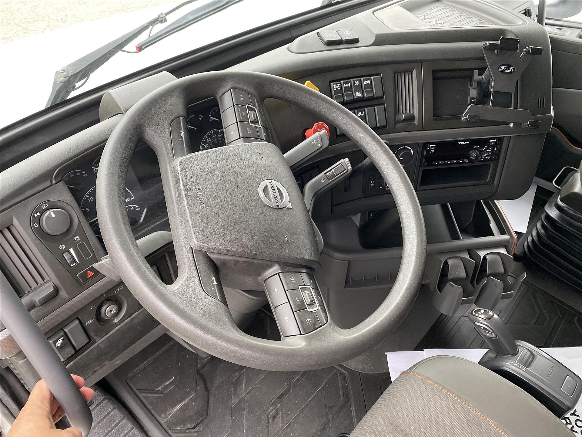 2020 Volvo VNL 860 For Sale | 70" Sleeper | #UD-1437