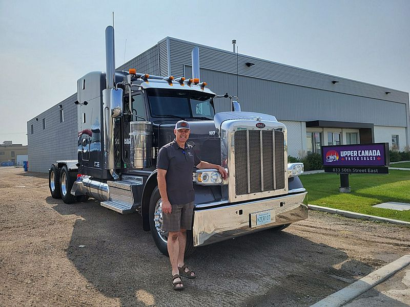 2018 Peterbilt 389 (For Sale) | 72" Sleeper | #3184711
