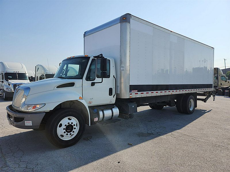 2018 International DuraStar 4300 (For Sale) | Box Van | #686261
