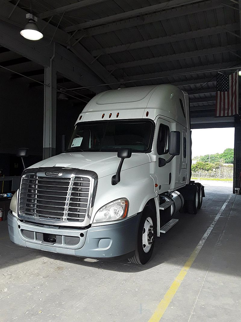 2016 Freightliner CASCADIA 125 For Sale | 72" Sleeper | #367832