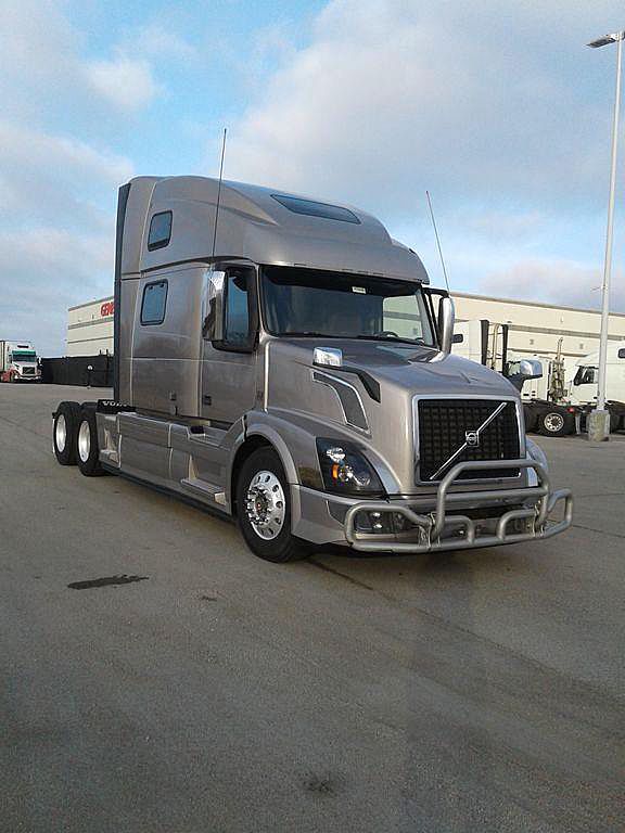 2018 Volvo VNL 780 (For Sale) | Sleeper Truck | # 10VU998513