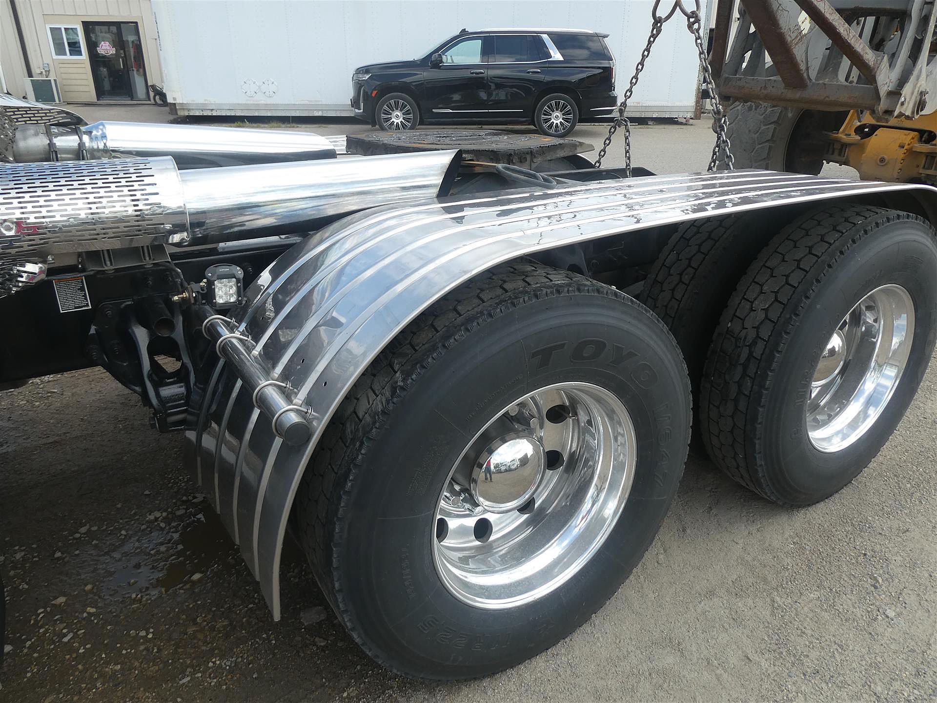 2020 Peterbilt 389 (For Sale) | Day Cab | #10214
