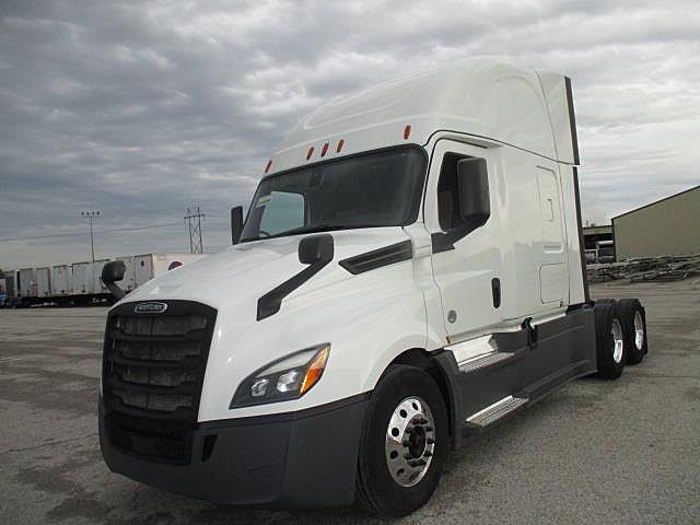 2018 Cascadia PT126 For Sale | 72" Sleeper | #844456