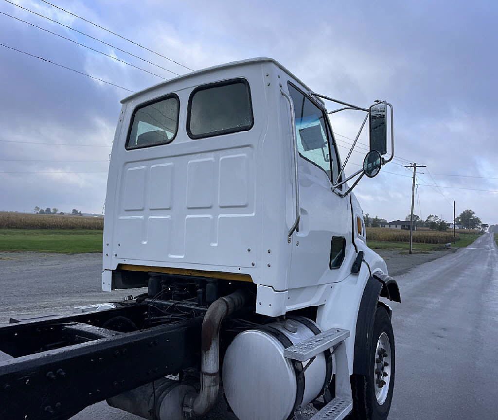 2005 Sterling LT9500 (For Sale) | Cab & Chassis | #7952