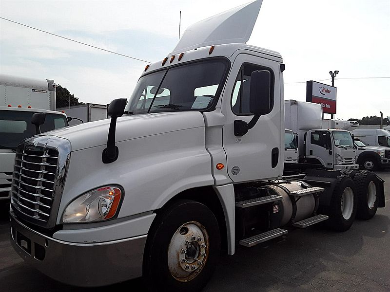 2015 Freightliner CASCADIA 125 For Sale | Day Cab | #375449