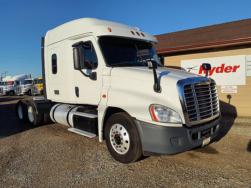 2015 Freightliner CASCADIA 125 For Sale | 60" Sleeper | #319469