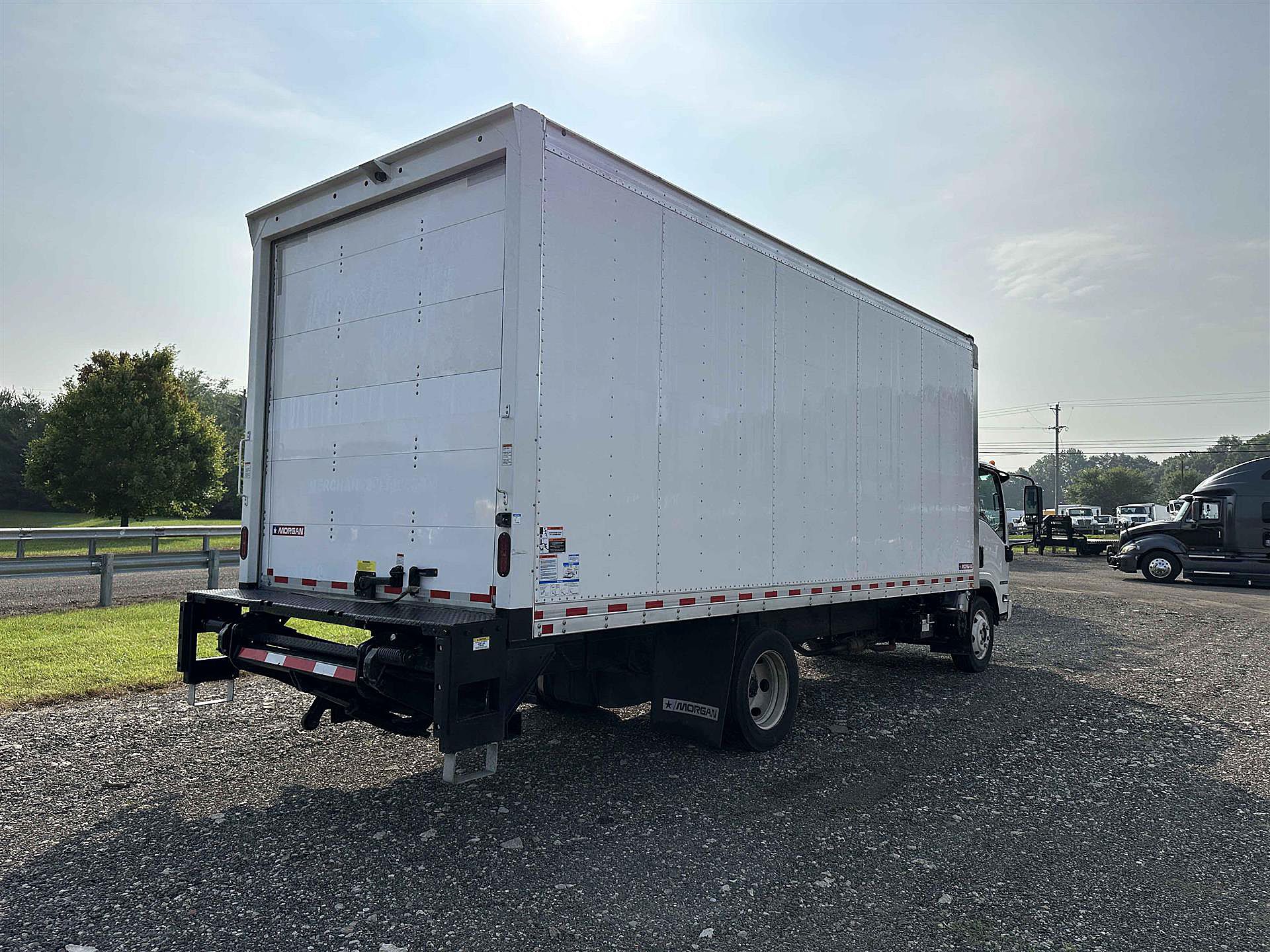 2022 Isuzu NRR (For Sale) | 20' Box | Non CDL | #9398