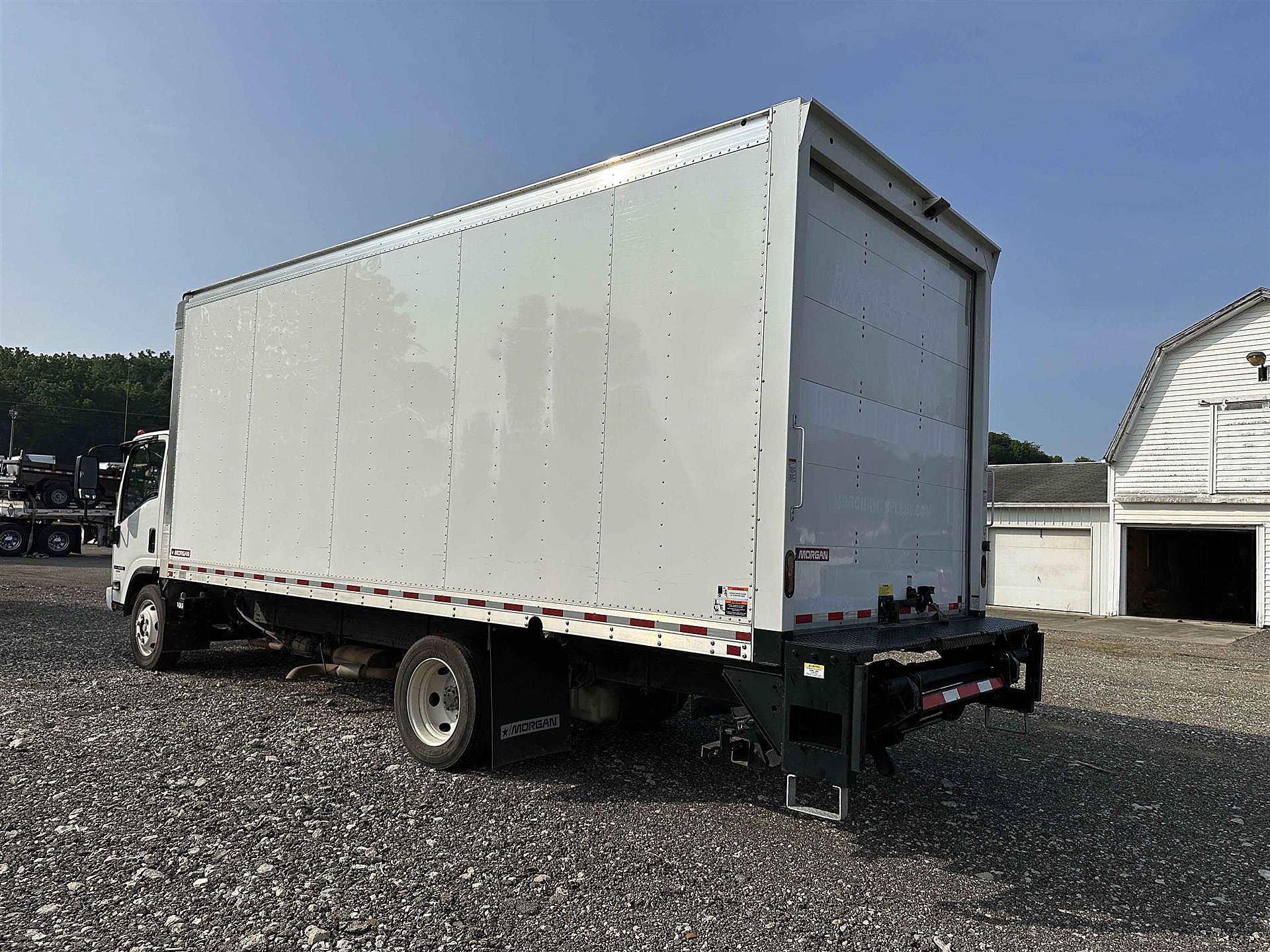 2022 Isuzu NRR (For Sale) | 20' Box | Non CDL | #9398