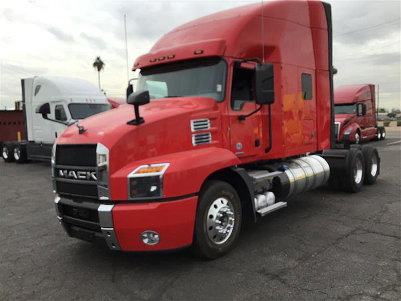 2020 Mack ANTHEM (For Sale) | 70" Sleeper | #260558