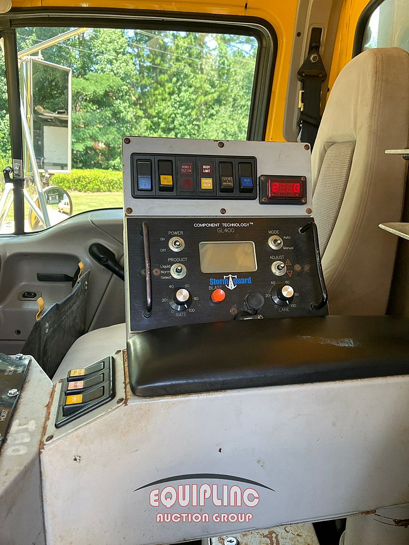 2006 STERLING TRUCK L8500 series For Sale | Dump Truck | #CEH6AV13902