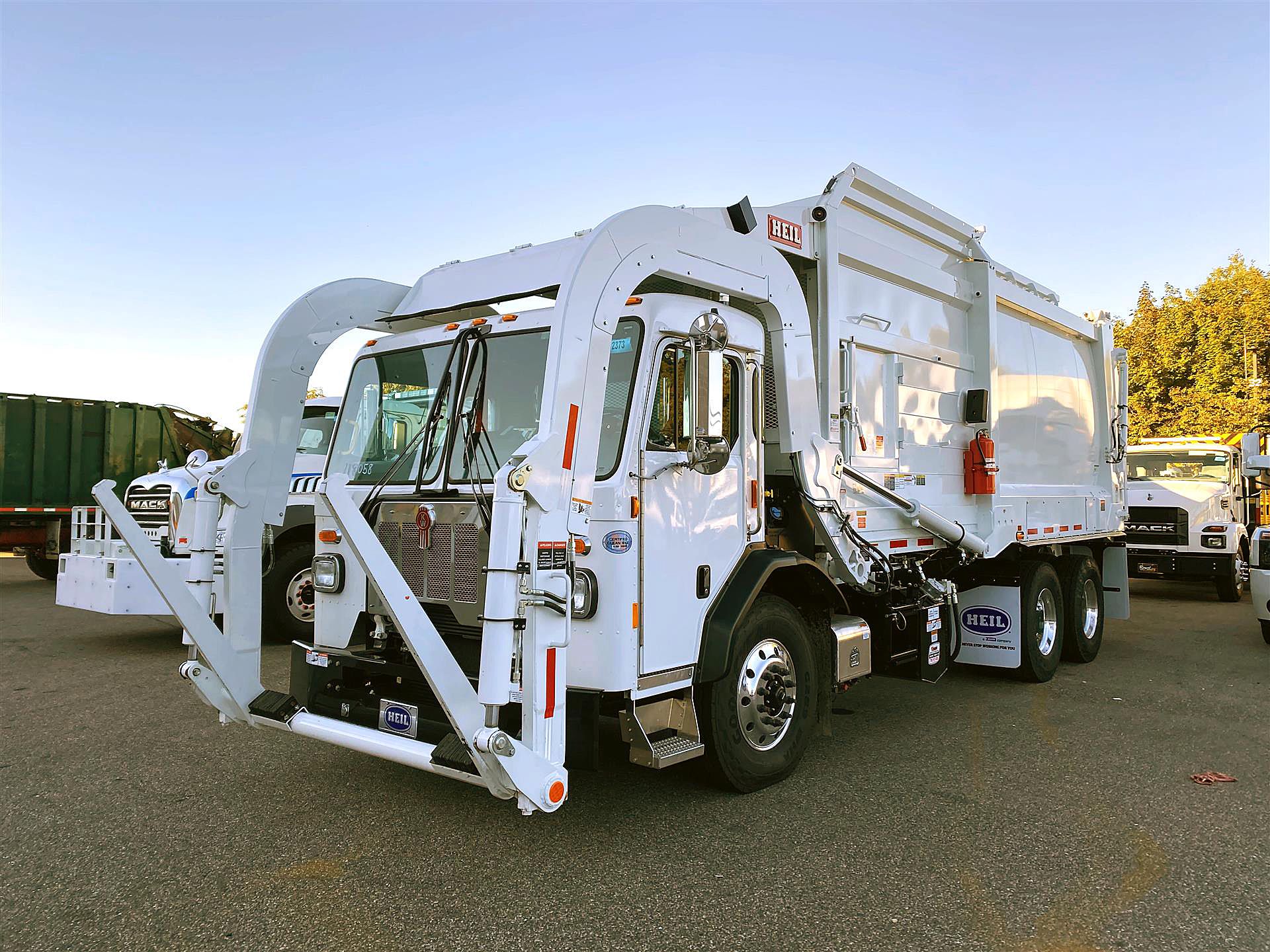 2023 Kenworth L770 (For Sale) | Front Loader | #RN-3385