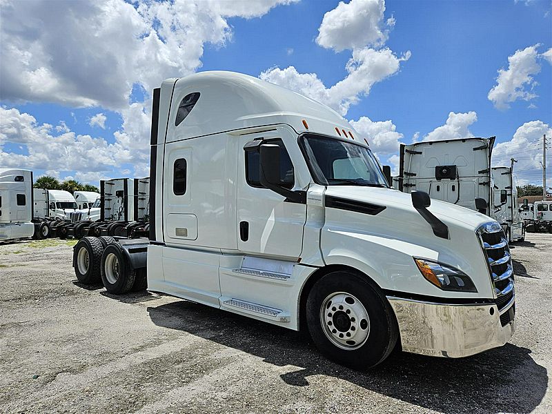 2021 Freightliner NEW CASCADIA PX12664 For Sale | 72" Sleeper | #293976
