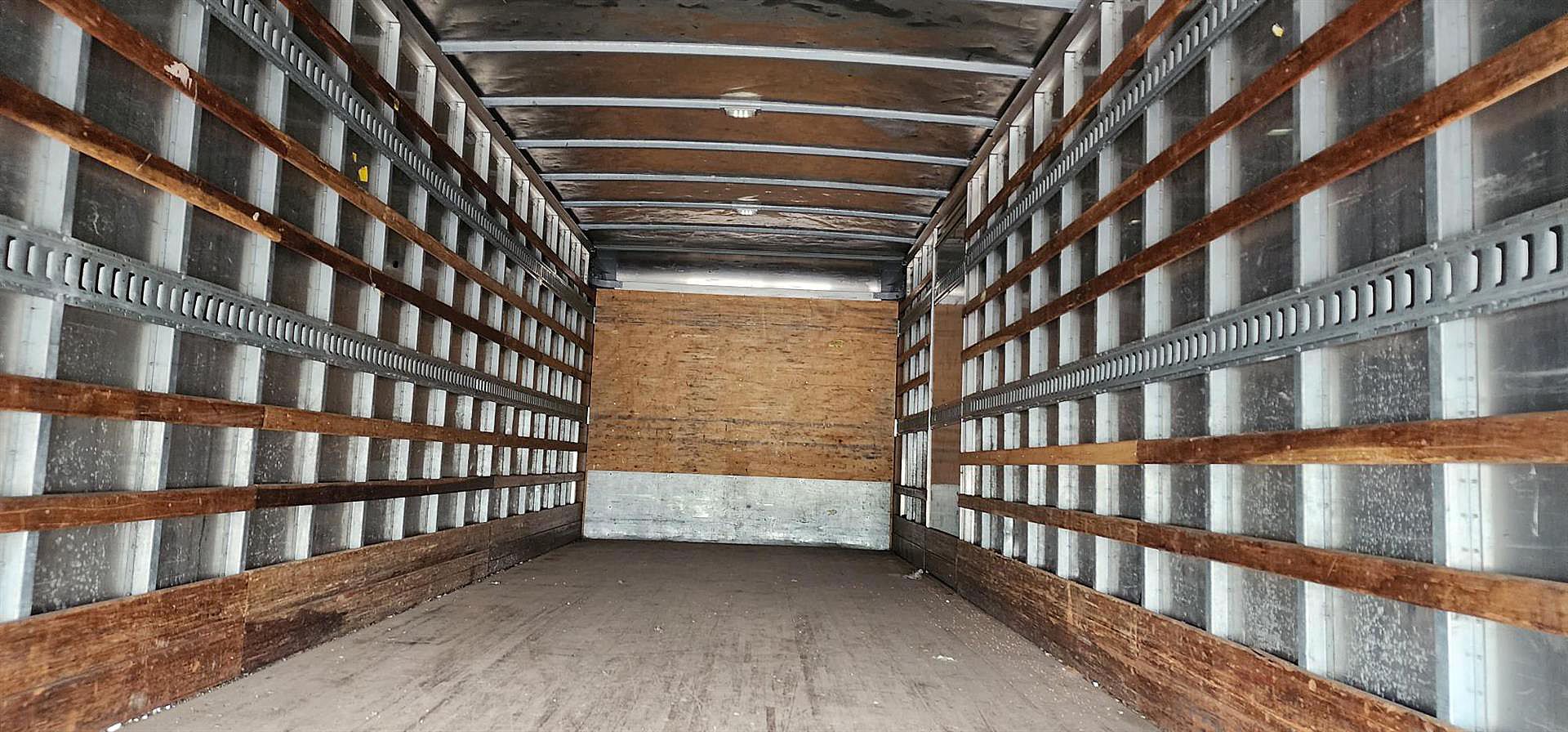 2016 Freightliner M2 106 (For Sale) | 26' Box | Non CDL | #642480