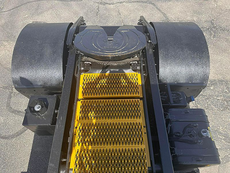 2018 Capacity Sabre For Sale | Yard Spotter | #U9606