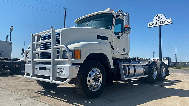 2015 Mack Pinnacle CHU613 (For Sale) | Day Cab | #13852
