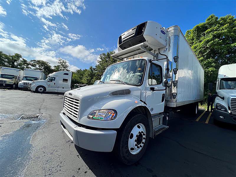 2016 Freightliner FS-65 BUS For Sale | 26' Box | #397718