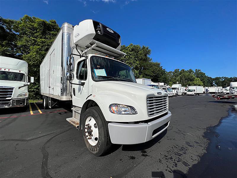 2016 Freightliner FS-65 BUS For Sale | 26' Box | #397718