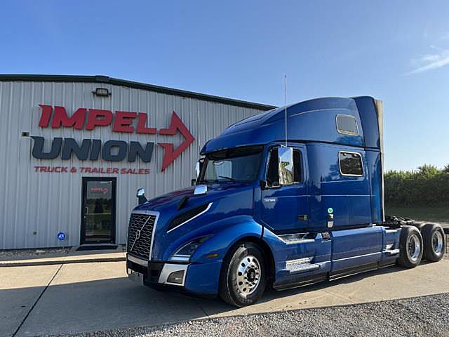 2020 Volvo VNL 860 (For Sale) | Raised Roof Sleeper | #U-6366
