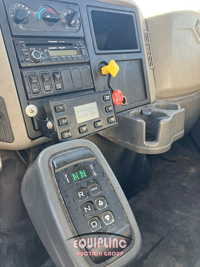 2016 International 7300 SFA 4x4 (For Sale) | Bucket Truck | With Video | #STC008154