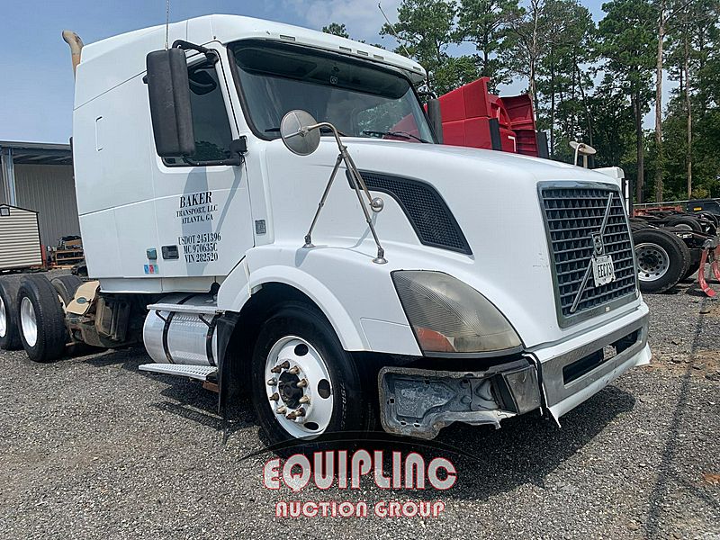 2010 VOLVO TRUCK VNL For Sale | SINGLE Sleeper | #AJM282520