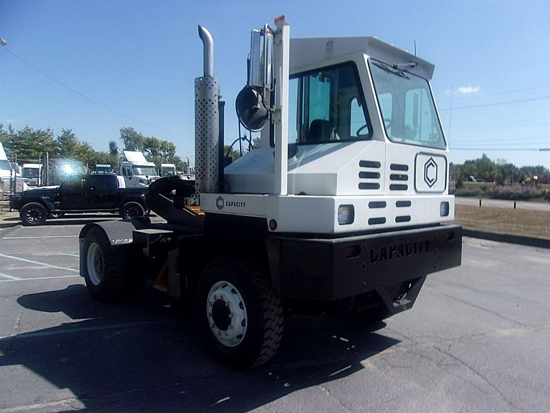 2017 Capacity TJ9000 4X4 For Sale | Yard Spotter | #3328