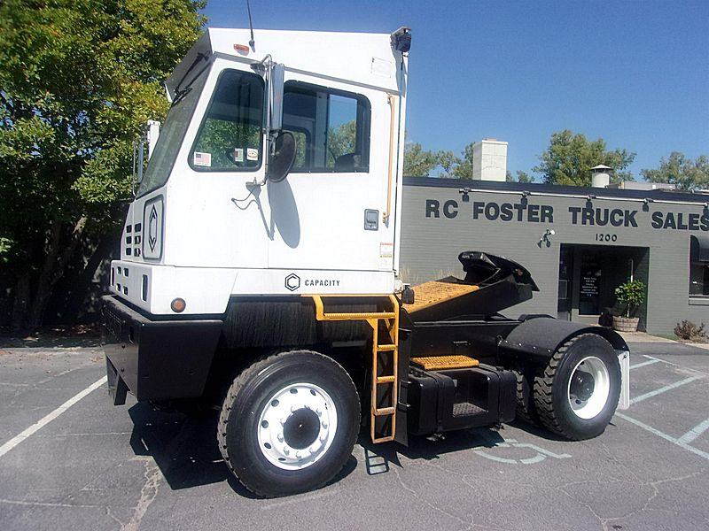 2017 Capacity TJ9000 4X4 For Sale | Yard Spotter | #3328