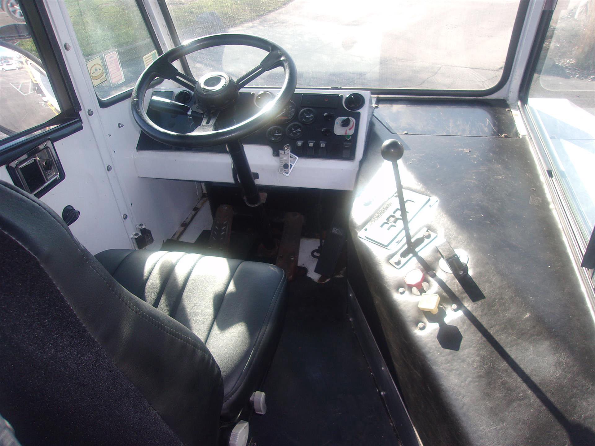 2017 Capacity TJ9000 4X4 For Sale | Yard Spotter | #3328