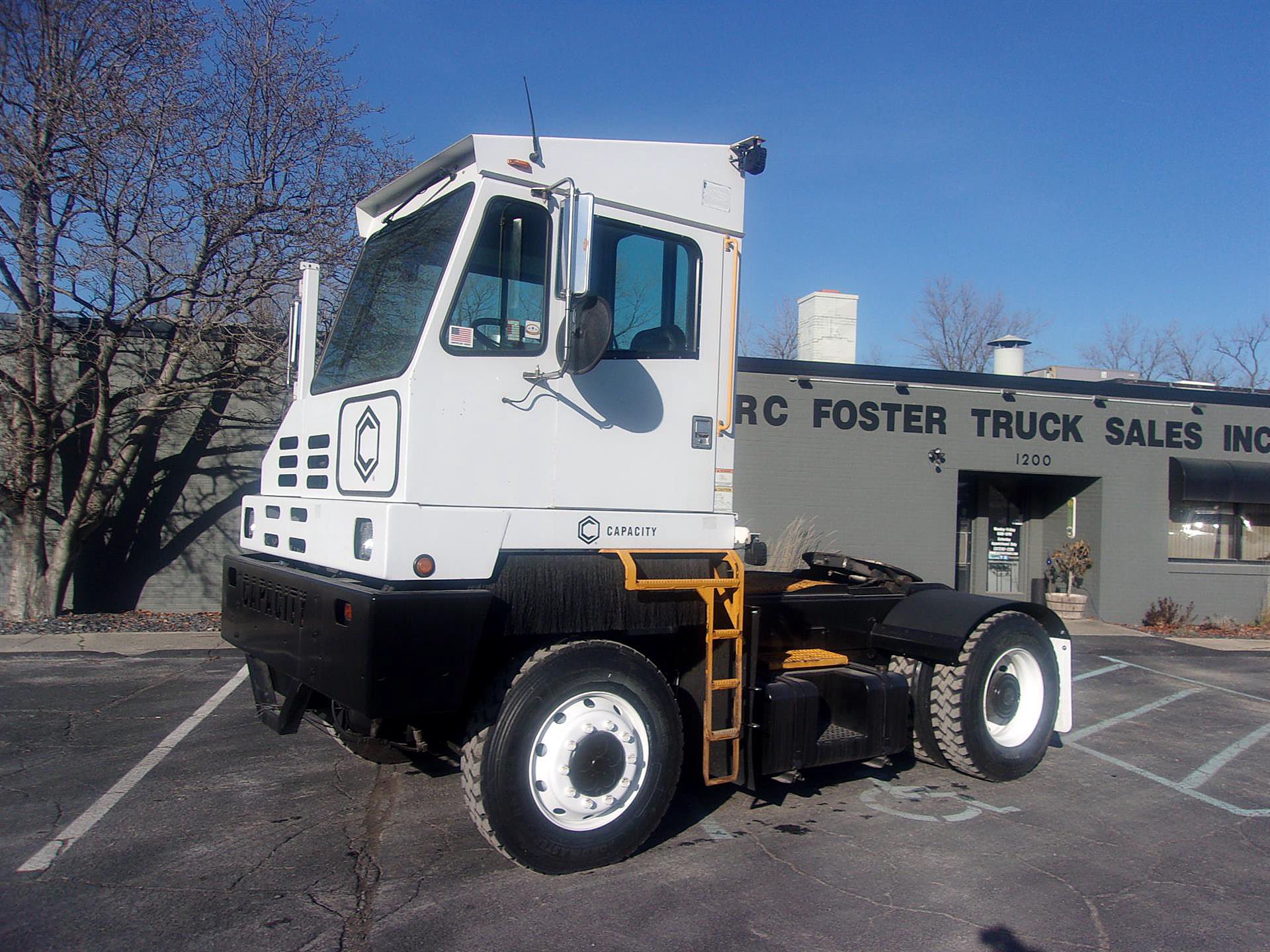 2017 Capacity TJ9000 4X4 For Sale | Yard Spotter | #3328
