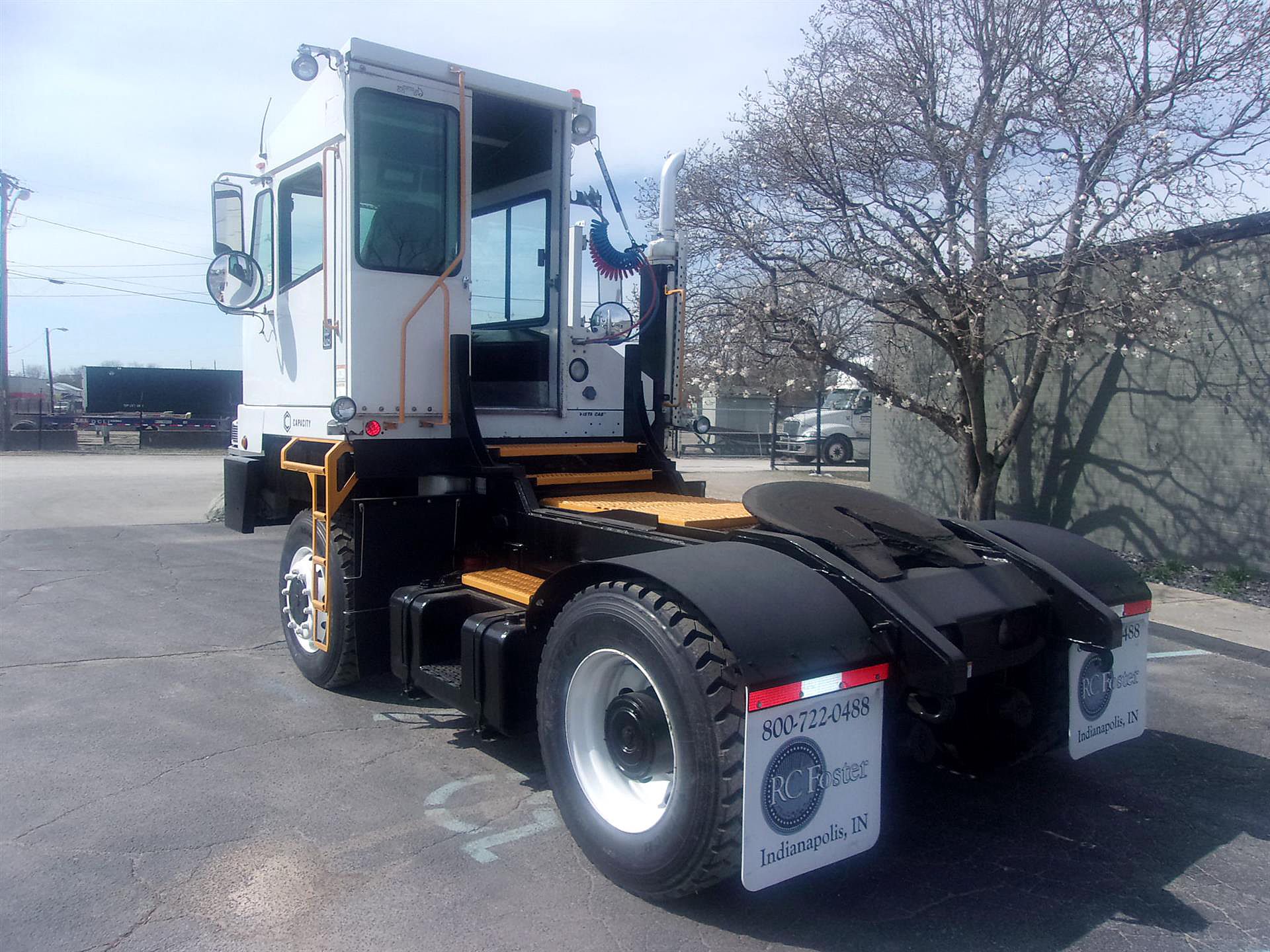 2017 Capacity TJ9000 4X4 For Sale | Yard Spotter | #3328