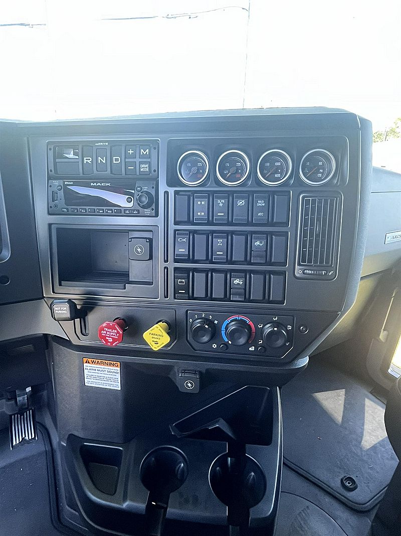 2024 Mack Anthem AN64T For Sale | Sleeper Truck | #01AN045828