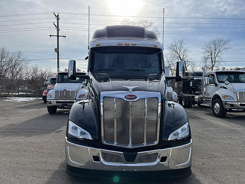 2024 Peterbilt 579 For Sale | 80" Sleeper | #30A643218