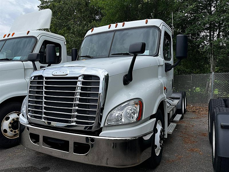 2017 Freightliner CASCADIA 125 For Sale | Day Cab | #671505
