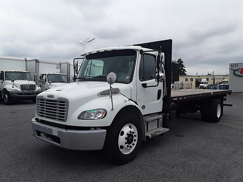 2017 Freightliner M2 106 For Sale | Flatbed | Non CDL | #677820