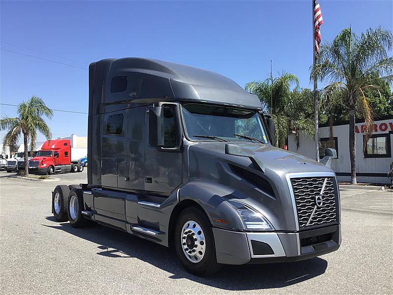 2020 Volvo VNL 760 (For Sale) | 70" Sleeper | #260959