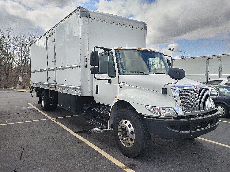 2019 International 4000 (For Sale) | 26' BOX, 97H X 102W | Non CDL | # 9262